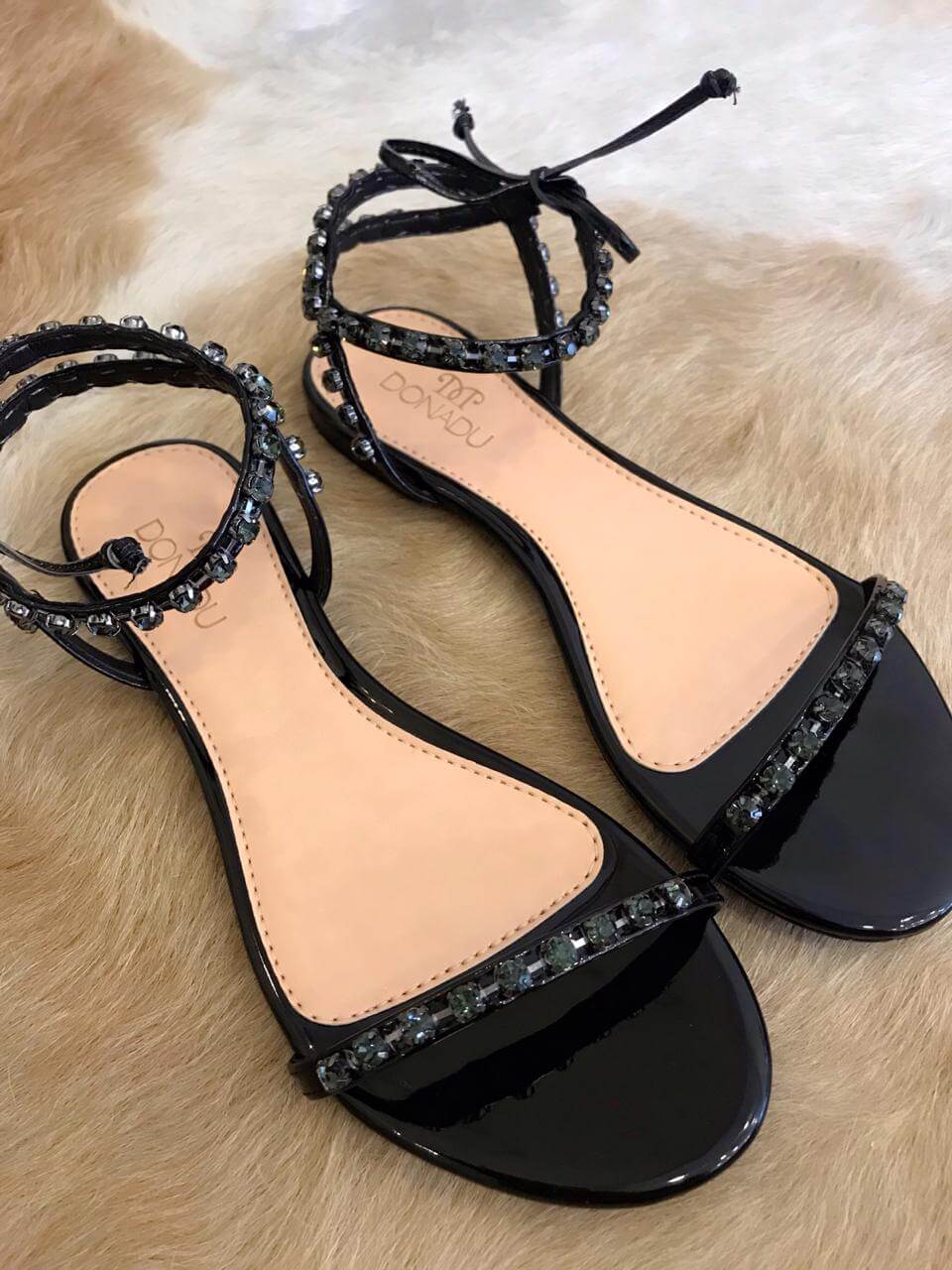 41536763-8902-4edb-bbb8-50a077749ec6 - Donadu